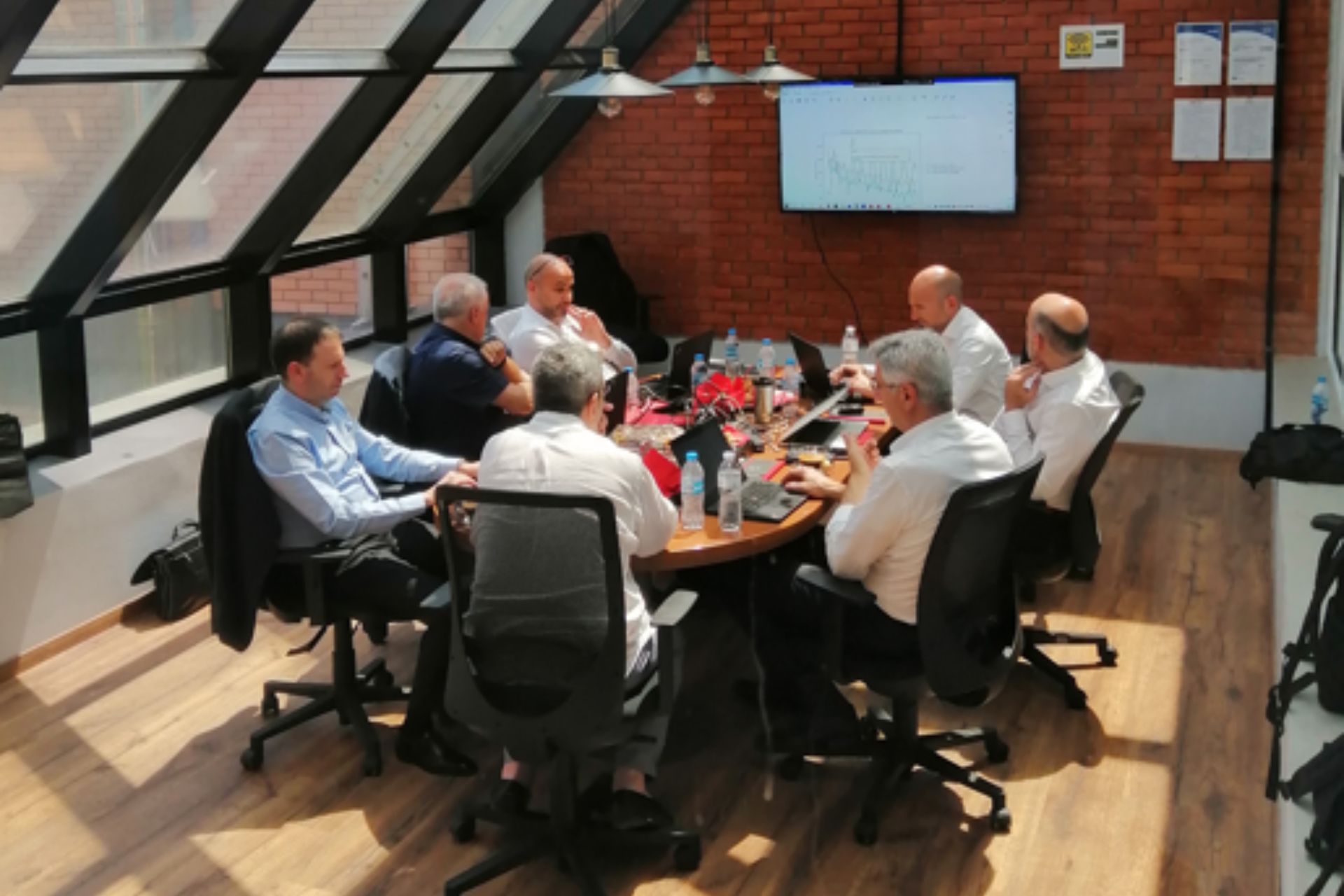 2ήμερη επίσκεψη στελεχών της Omron Electronics SpA στα γραφεία της KSA ...